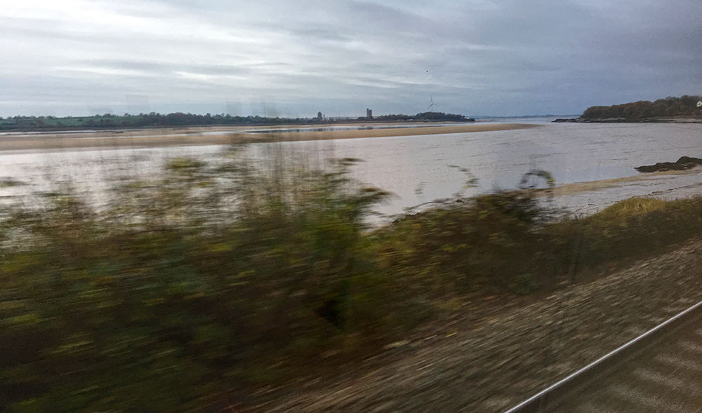 blurred borders – don't confuse the narrator